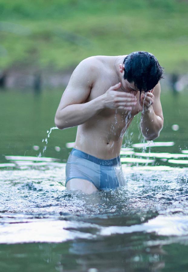 ประวัติ บ่าววิน Win William หนุ่มลาวสุดฮอต เจ้าของเพจ Vergin90