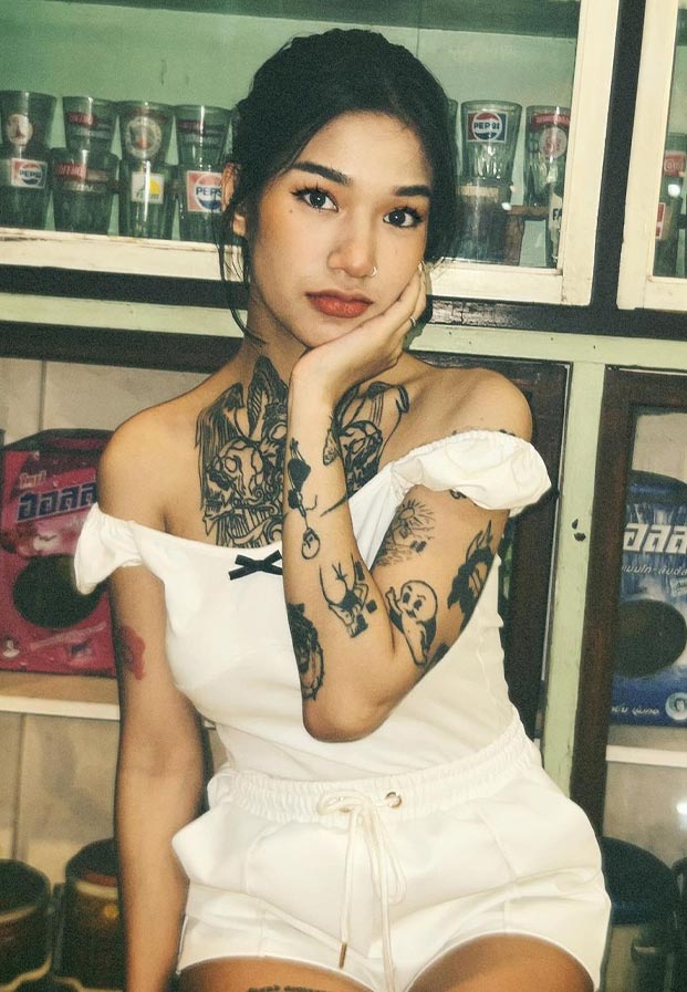 แจกวาร์ป Kullanan Mint สาวสวยหุ่นX รอยสักสุดเซ็กซี่